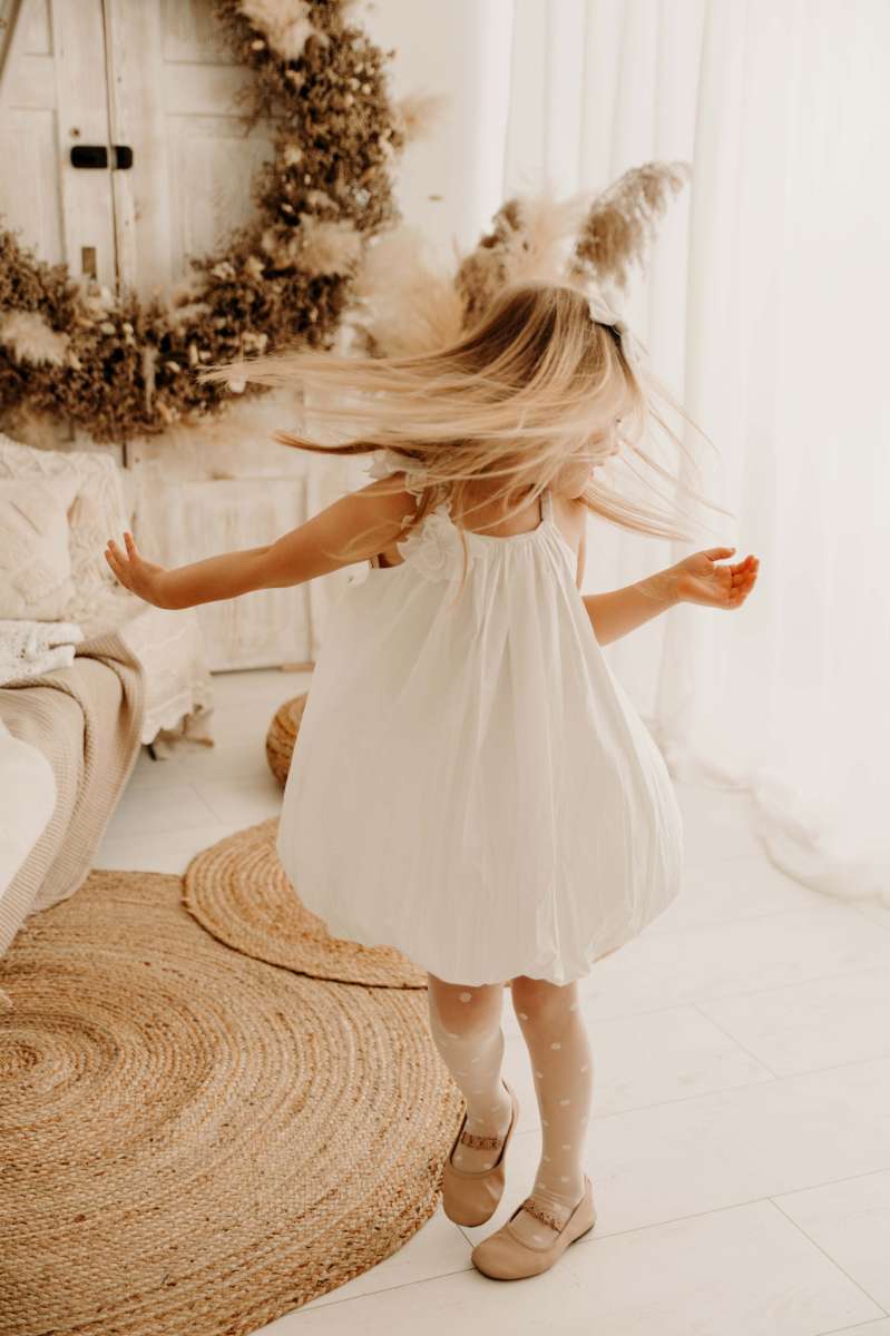 young lady|Fiore|Brands|